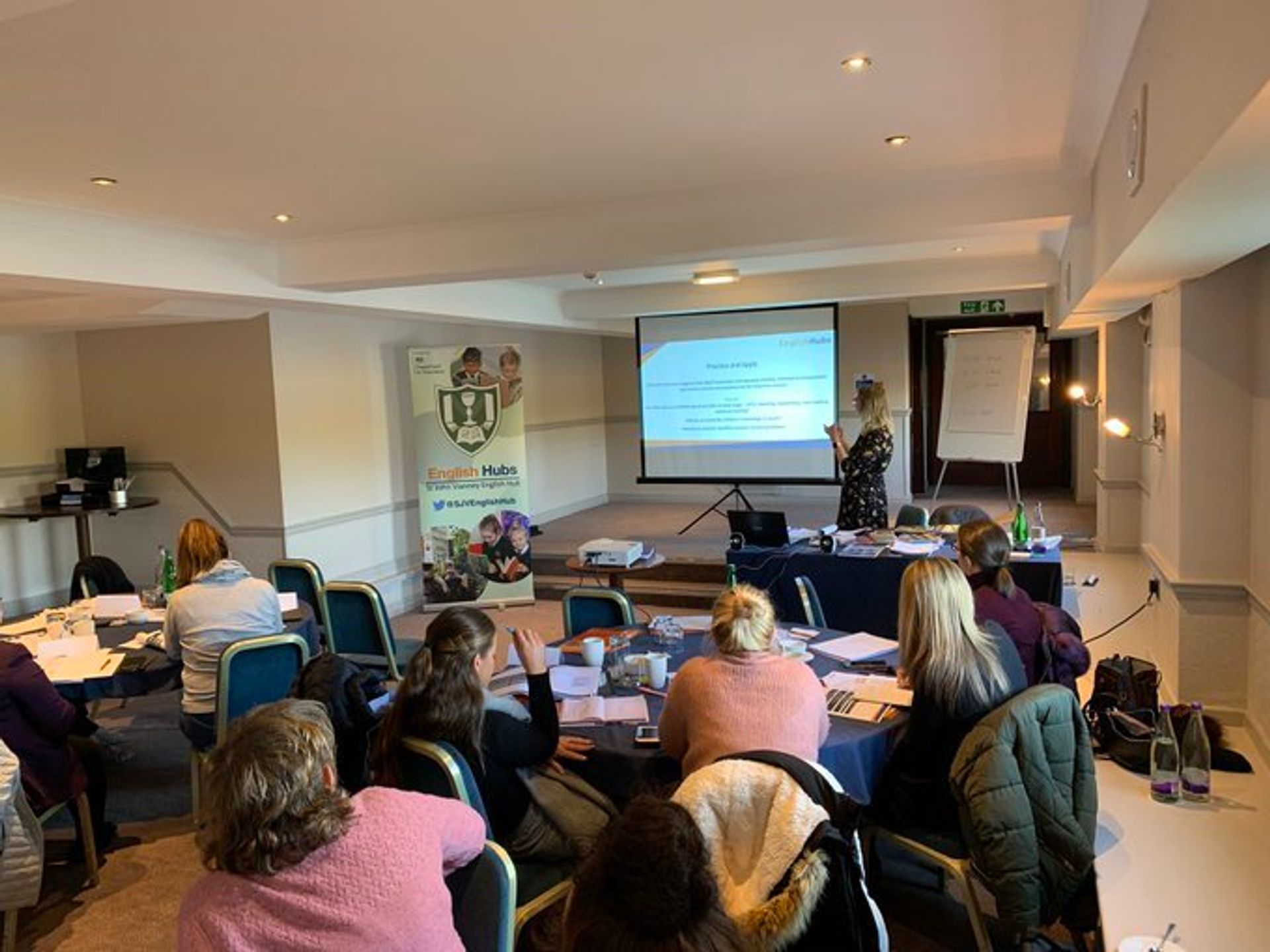 About Us | The English Hub