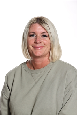 Teaching Assistants | Oakfield Park School