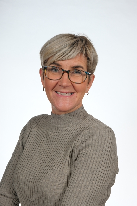 Meet the Team | Sharp Lane Primary School