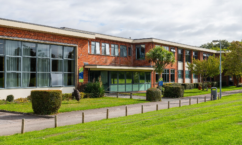 Home | Priestlands School