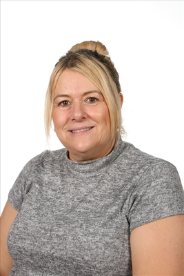 Teaching Assistants | Oakfield Park School