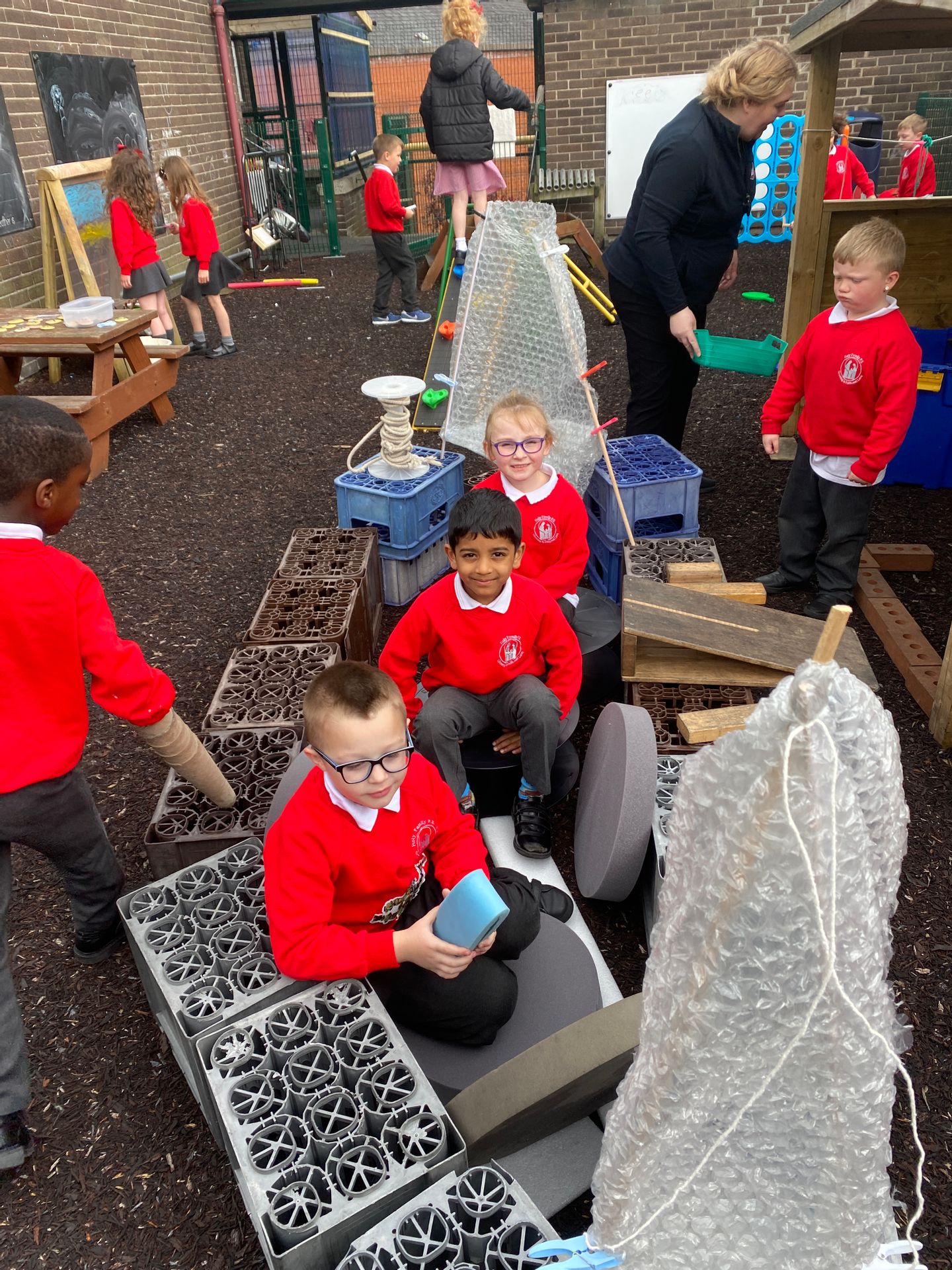 Home | Holy Family Primary School and Nursery Unit