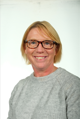 Teaching Assistants | Oakfield Park School